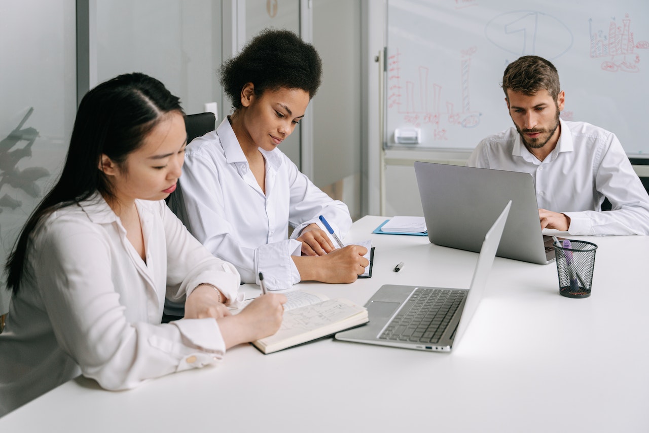 Top 20 UK University Interview Questions and Answers 2025 - MaxResumes Top 20 UK University Interview Questions and Answers 2025 - MaxResumes