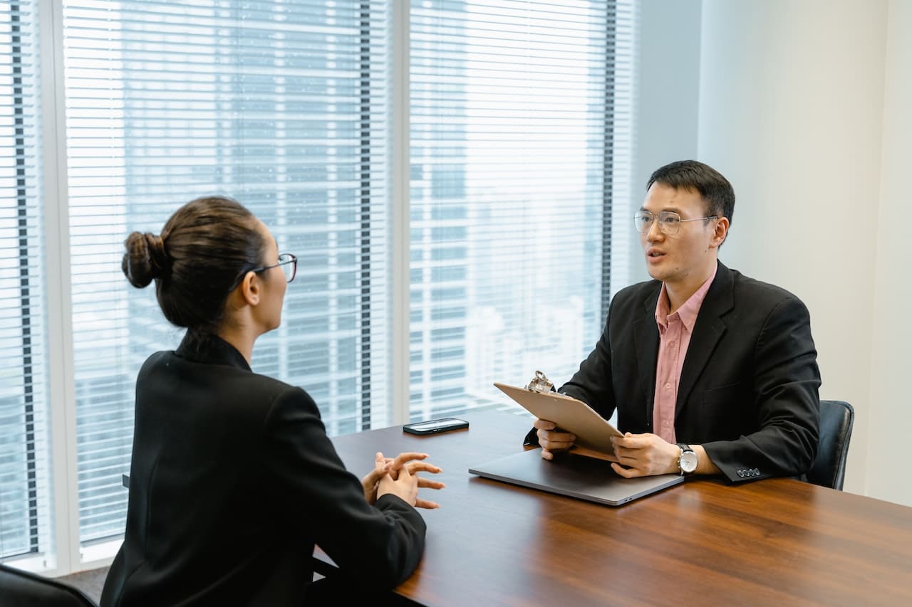 Top 23 HDFC Bank Interview Questions and Answers 2023 - MaxResumes Top 23 HDFC Bank Interview Questions and Answers 2023 - MaxResumes